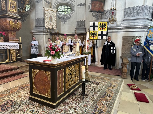 Deutscher Orden | Familiarengemeinschaft der Ballei Deutschland - Balleiwallfahrt nach Maria ...